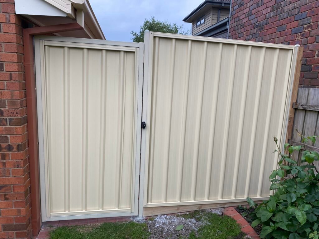 Fence and Gate - DIY Steel Supply