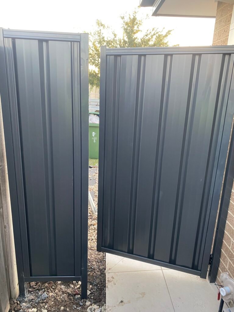 Colorbond Gate Monument - DIY Steel Supply